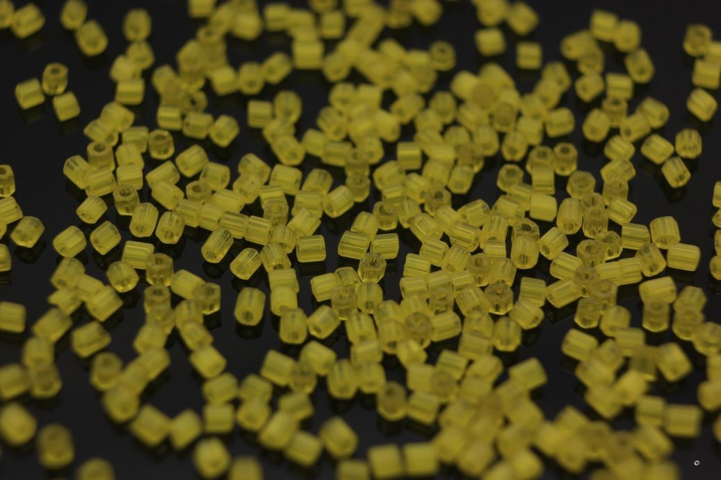 Купить Сатиновая рубка 11/0 Preciosa Ornela 85011 5 гр, жёлтая с ...